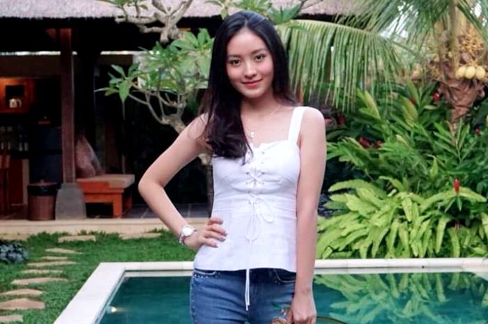 Liburan ke Bali, Intip Penampilan Seksi Natasha Wilona yang Curi Perhatian - Stylo