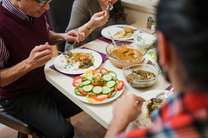 Hindari Makan Berlebihan Saat Lebaran Warga Satu Desa Ini Pernah Kena Dampak Seriusnya