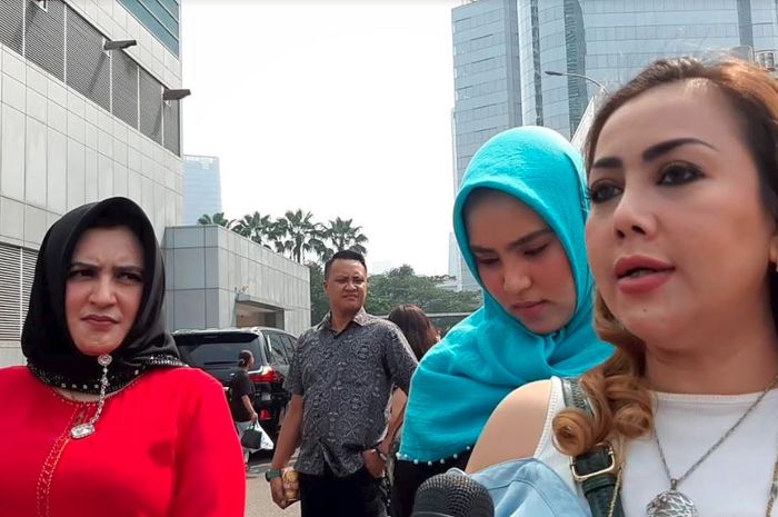Kakak Fairuz A Rafiq Akhirnya Ungkap Sikap Katrok Galih Ginanjar Kakak Fairuz A Rafiq Akhirnya Ungkap Sikap Katrok Galih Ginanjar
