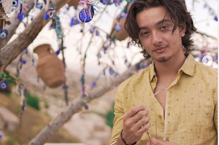 7 Seleb Cowok Muda Indonesia yang Berwajah Bule & Berdarah Blasteran ...