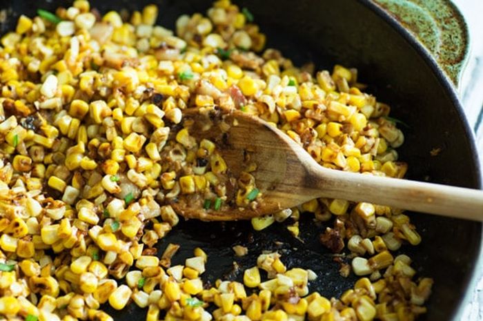 5 Makanan Ini Lebih Enak & Bagus Ketika Dimasak Gosong, Lho! - CewekBanget