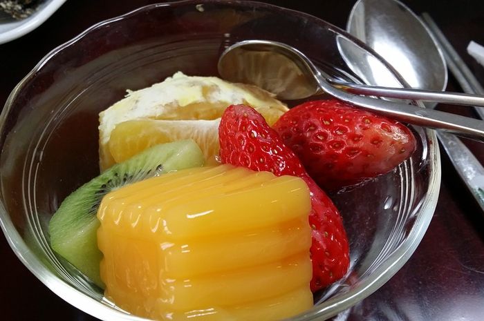 Ini Rahasia di Balik Jeli yang Padat dan Kenyal, Pernah Tahu? - Bobo