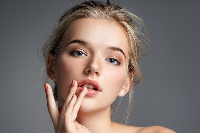 Makeup Crack Karena Kulit Kering? Jangan Khawatir, Ini Langkah Mudahnya ...