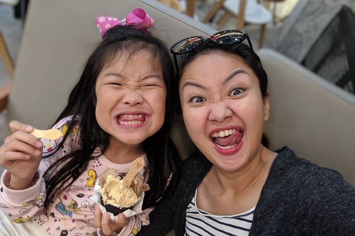 7 Potret Putri Sulung Cici Panda, Alika Annabelle. Imut & Manis!