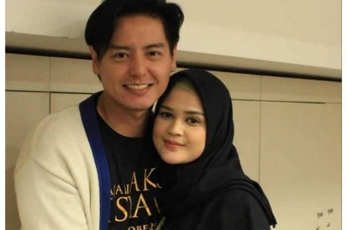 4 Tahun Pacaran Sembunyi-Sembunyi, Perjuangan Panjang Roger Danuarta ... 4 Tahun Pacaran Sembunyi-Sembunyi, Perjuangan Panjang Roger Danuarta ...
