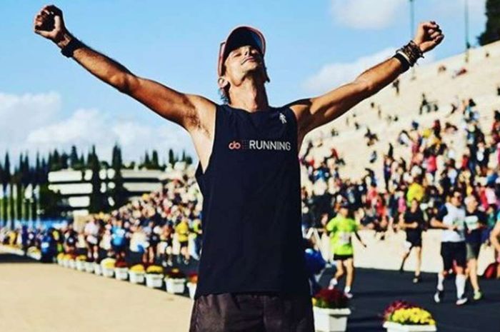 Cetak Rekor Gila! Orang ini Lari Marathon di 196 Negara Dunia - Juara.net