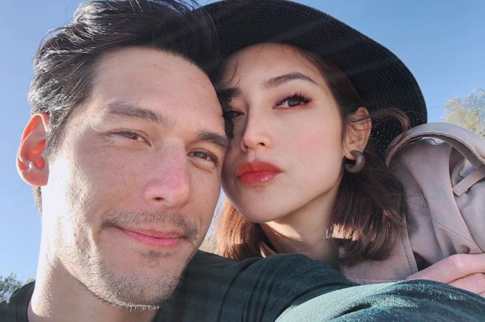 Pakai Baju Belahan Dada Rendah Saat Naik Bajaj Sama Pacar, Jessica ...