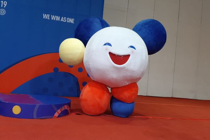 Pengunjung Mulai Berburu Souvenir Resmi SEA Games 2019 di WTC ...