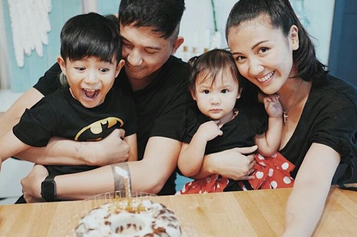 Meski Terkenal Sebagai Pemain Sinetron yang Gagah, Ryan Delon Tak ...