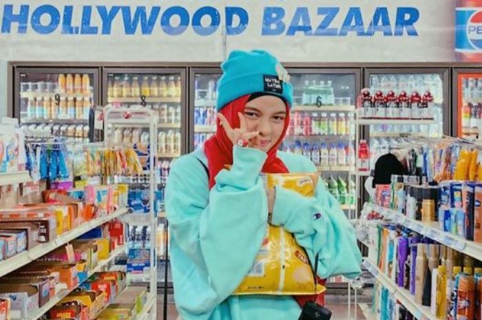 4 Gaya Adik Atta Halilintar, Sajidah Halilintar Pakai Outfit Biru yang ...