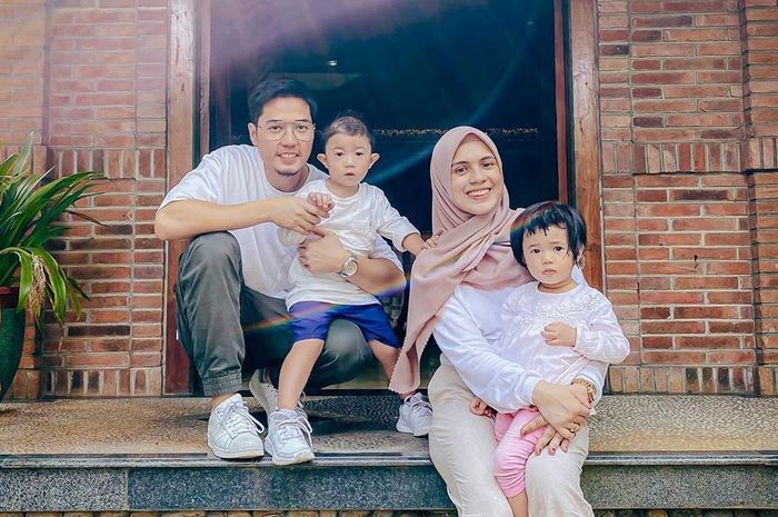 Anak Keduanya Demam Tinggi Berhari-hari, Nycta Gina yang Juga ... Anak Keduanya Demam Tinggi Berhari-hari, Nycta Gina yang Juga ...