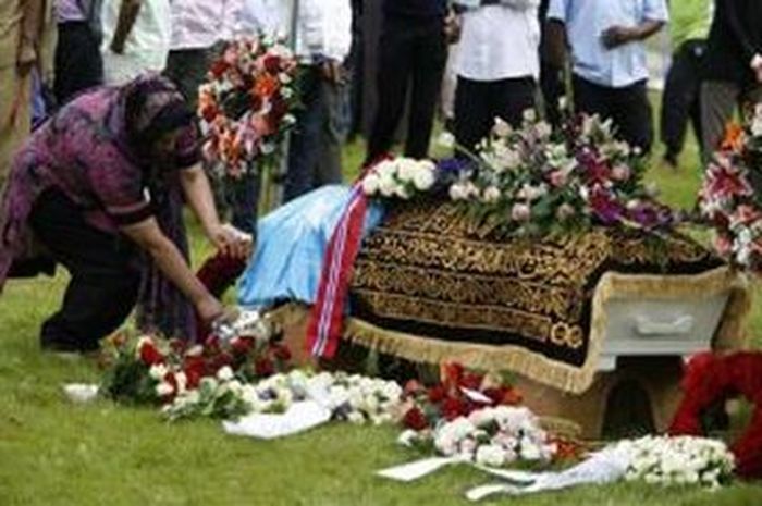 Innalillahi Wa Innailaihi Rojiun, Meninggal Dunia di Puncak Kariernya ... Innalillahi Wa Innailaihi Rojiun, Meninggal Dunia di Puncak Kariernya ...