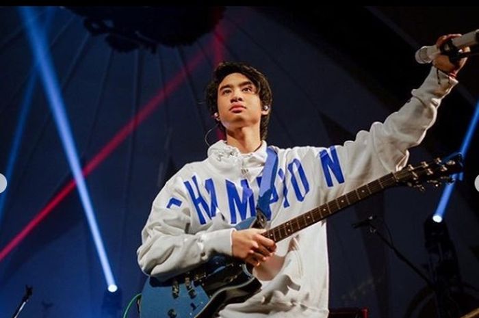 Album Pertama Lewat, Devano Tetep Produktif Bikin Lagu Pas Pandemi - Hai