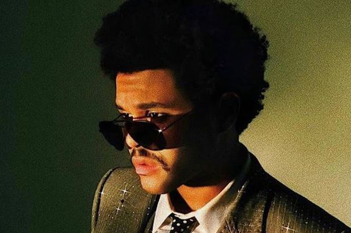 Diduga Habis Operasi Plastik, The Weeknd Bikin Pangling Penggemar ...