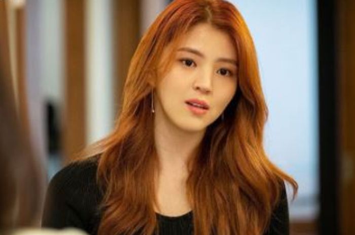 Sutradara Ungkap Alasan Utama Pilih Han So Hee Perankan Da Kyung di ... Sutradara Ungkap Alasan Utama Pilih Han So Hee Perankan Da Kyung di ...