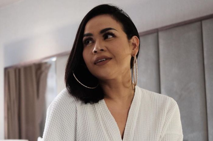 Turut Memeriahkan HUT RI ke-75, Melaney Ricardo Unggah Potret Cantik ...