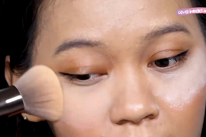Baking Wajah Pakai Baby Powder, Hasilnya Sama Seperti Setting Powder ...