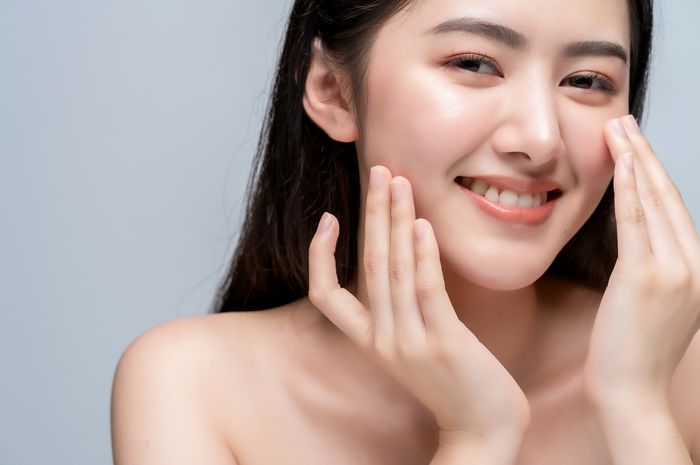 Rekomendasi Skincare Berbahan Lendir Siput untuk Remajakan Area Mata - Nova