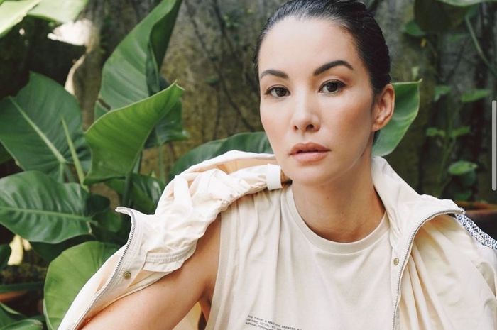 Terlihat Bak Anak Kuliahan Padahal Usia Nyaris Setengah Abad, Ternyata Cuma Ini Rahasia Nadya ...