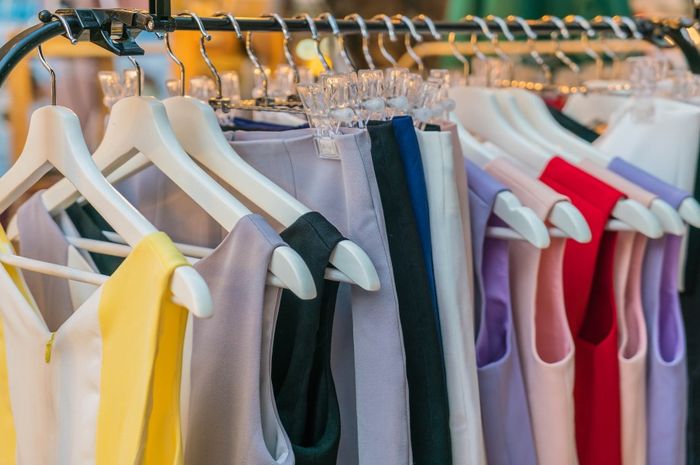 5 Tipe Dress yang Bisa Kamu Pilih untuk Menyembunyikan Perut Buncit