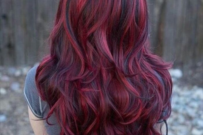 New Year New Hair, Kepoin 4 Warna Rambut yang Bakal Tren di 2023 ...