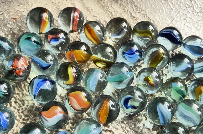 Arti Mimpi Bermain Kelereng dan Melihat Kelereng yang Bersinar ...