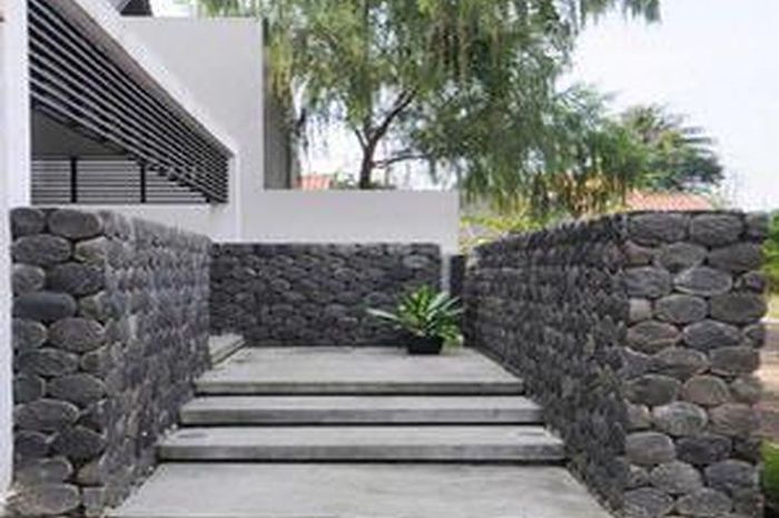 Suka Material Pagar dari Batu-batuan? Ini 4 Jenis Paling Populer - iDEA