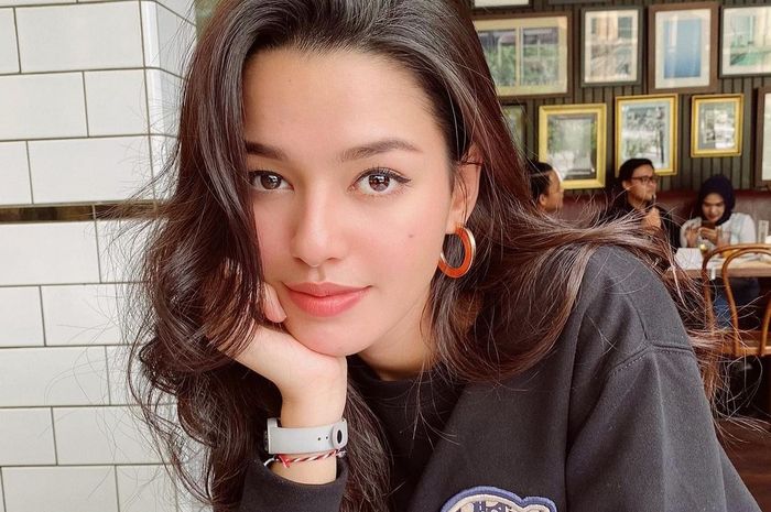 Susan Sameh Hadiri Premiere Film Dear Nathan, Ternyata Segini Total ...