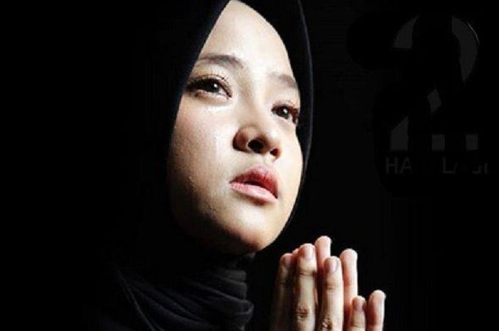 Rumah Nissa Sabyan Dikeroyok Para Tetangga yang Memintanya Klarifikasi ... Rumah Nissa Sabyan Dikeroyok Para Tetangga yang Memintanya Klarifikasi ...