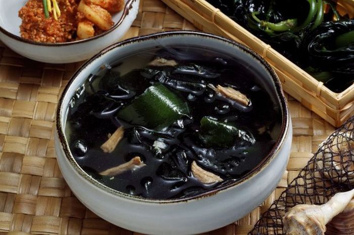 Begini Cara Bikin Sup Rumput Laut, Hidangan Ulang Tahun ala Korea ...