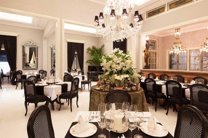 Menikmati Hidangan Khas Indonesia dengan Suasana Klasik dan Romantis di ...