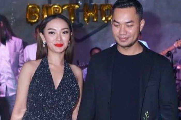 Ngaku Dihamili sampai Nekat Tuntut Sirajuddin Mahmud Senilai Rp 17,5 ... Ngaku Dihamili sampai Nekat Tuntut Sirajuddin Mahmud Senilai Rp 17,5 ...