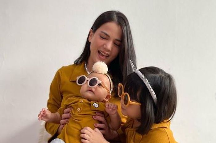 Lama Tak Tampakkan Batang Hidungnya di Layar Kaca dan Fokus Urus ... Lama Tak Tampakkan Batang Hidungnya di Layar Kaca dan Fokus Urus ...