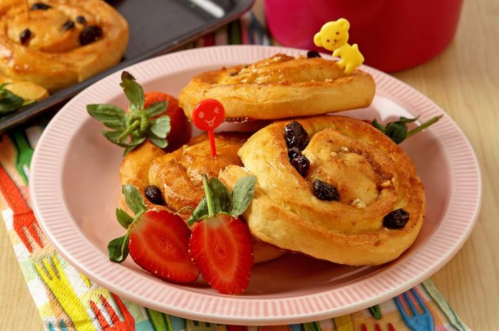 Resep Roti Kismis Kenari Enak, Menu Sarapan Nikmat Bertabur Kismis ...