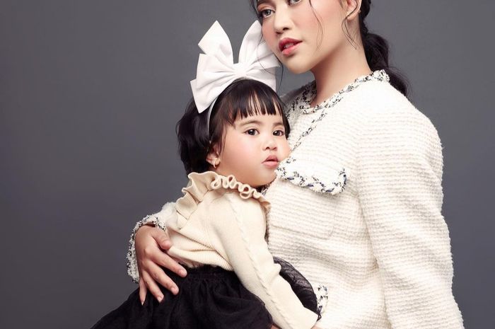 Bak Model Profesional Intip Potret Photoshoot Pertama Chava Dan Rachel Vennya Mulai Dari Gaya