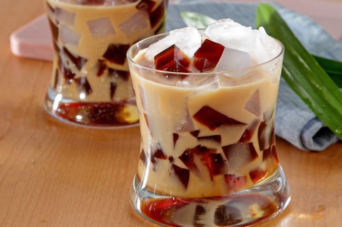 Resep Es Jeli Karamel Teh Susu Enak, Minuman Segar yang Tampil Begitu ...