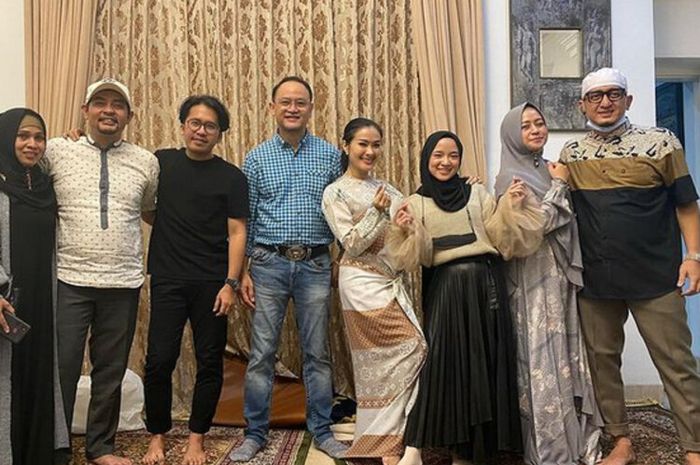 Disebut Rumahnya Jadi Tempat Nikah Siri Ayus dan Nissa Sabyan, Iis ... Disebut Rumahnya Jadi Tempat Nikah Siri Ayus dan Nissa Sabyan, Iis ...