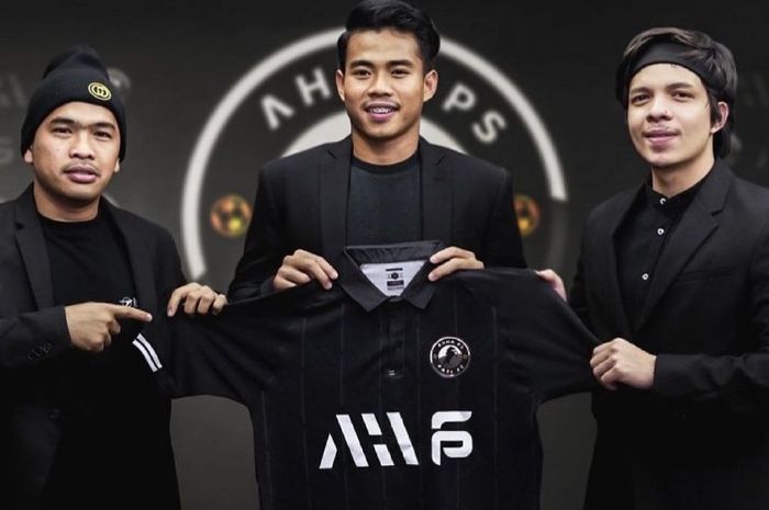 Nurhidayat Resmi Bergabung dengan AHHA PS Pati FC, Atta Halilintar ...