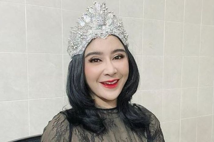 Hidupnya Serba Enak Usai Naik Tahta Jadi Permaisuri Perwira Polisi, Uut ...