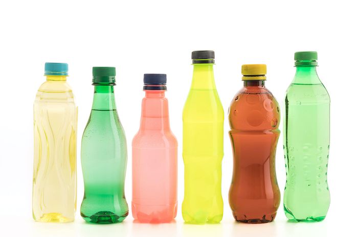 Kenapa Botol Minuman Soda Punya Tonjolan 'Kaki' di Bagian Bawah? - Adjar