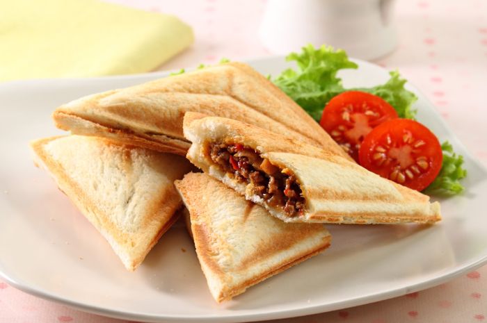 Resep Toast Bread Enak, Menu Sarapan Praktis Dengan Isian yang Mantap ...
