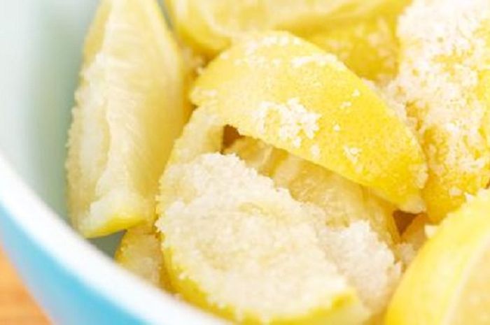 Nanti Malam Sebelum Tidur Harus Coba, Iris Lemon Lalu Taburi dengan ...