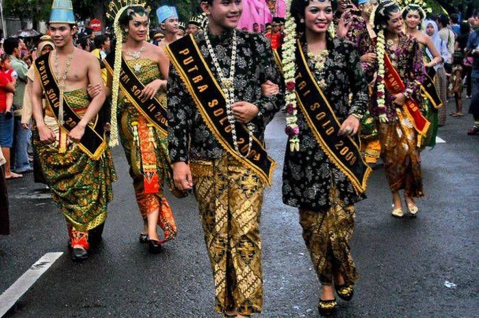 Sebelum Pindah Agama Jadi Putri Solo, Selvi Ananda Tampak Anggun dalam ...