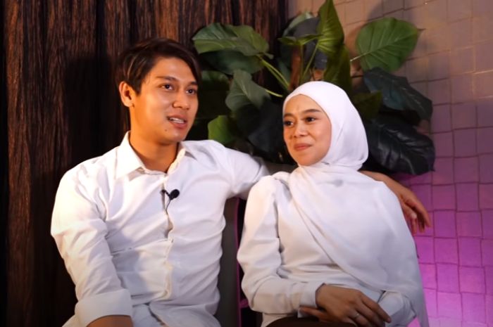 Hot News! Tampak Serasi dan Sakral Saat Digunakan 'Pengajian Menuju Halal', Lesty Kejora ...