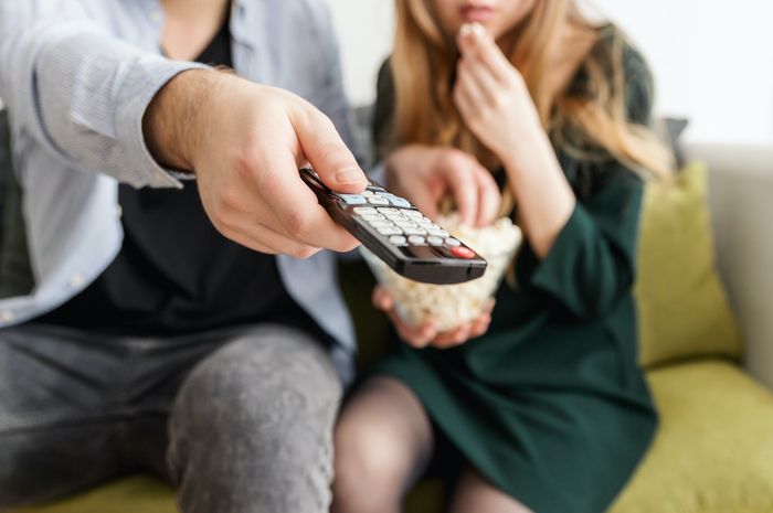 Tolong Mulai Sekarang Stop Membiarkan Anak Makan Sambil Nonton TV, Ahli ... Tolong Mulai Sekarang Stop Membiarkan Anak Makan Sambil Nonton TV, Ahli ...