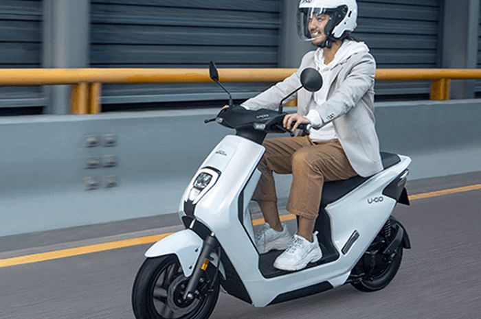 Honda Bakal Rilis 10 Motor Listrik, Termasuk Skuter Listrik U-Go ...