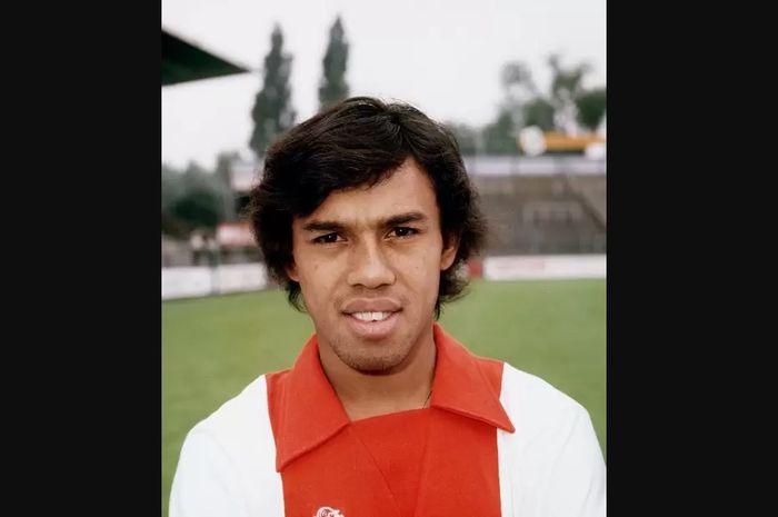 Simon Tahamata, Pemain Keturunan Indonesia Pertama yang Bela Timnas ...