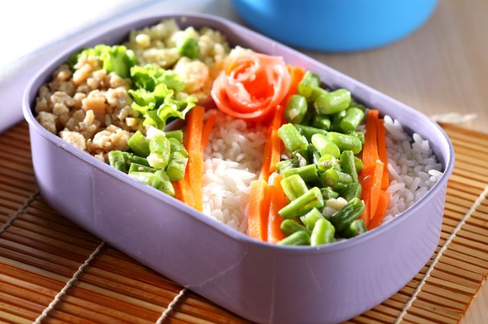 Resep Soboro Bento Enak, Menu Sarapan Dengan Toping yang Lengkap ...