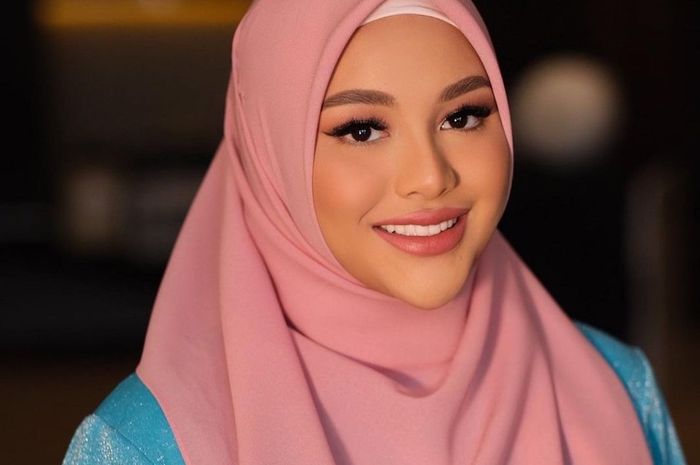 Potret Cantik Mama Nur Pakai Dress Agak Ketat Pamer Perut Buncit Tuai ...