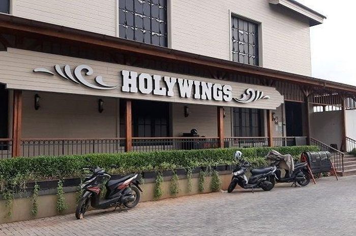 Video TikTok di Holywings Bogor Bikin Netizen Salfok: Ada Nasi Kucing ...